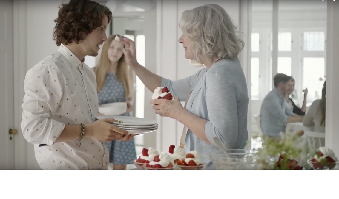 Une pub de crème drôlement subversive fait parler - Showbizz.net