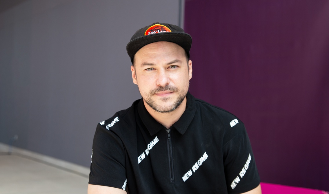 Souvenir : Marc-André Grondin partage une photo craquante de lui enfant dans Sous un ciel ...