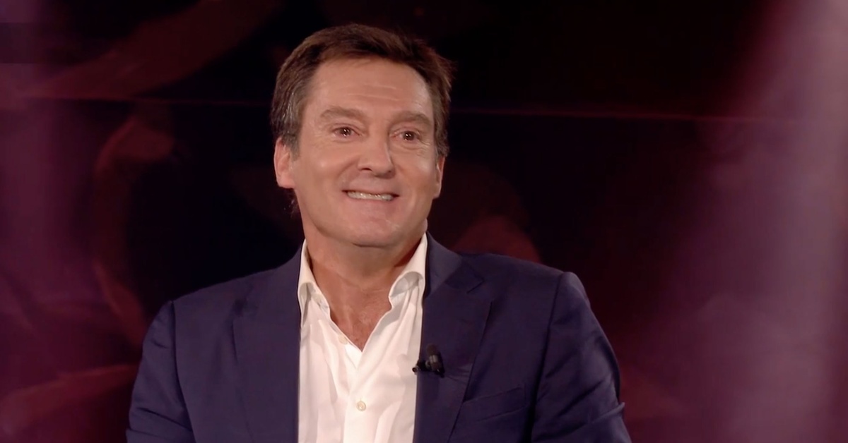 Patrice Roy en larmes après avoir reçu un cadeau bien spécial de ses ...