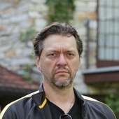 Hugo Giroux - Comédien - Showbizz.net