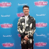 Jonathan Caron - Comédien - Showbizz.net