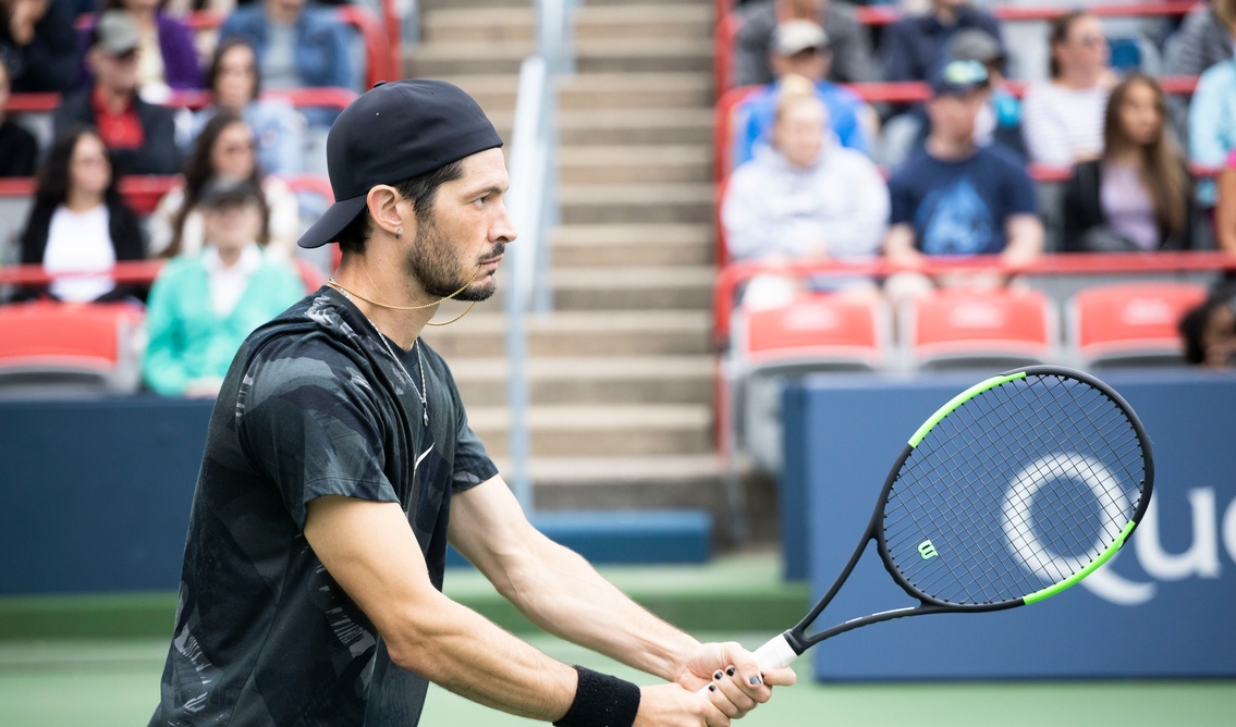 Virage – Double faute : De la télé sportive de haut calibre - Showbizz.net