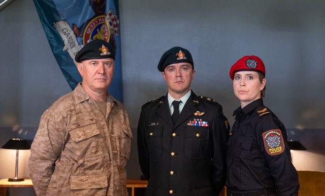 Les Armes (2024-auj.) - Série (Série annuelle)